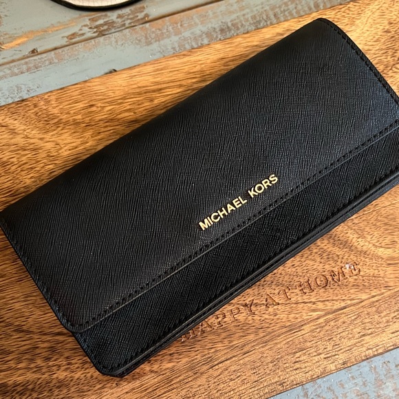 Michael Kors | Bags | Michael Kors Long Wallet | Poshmark